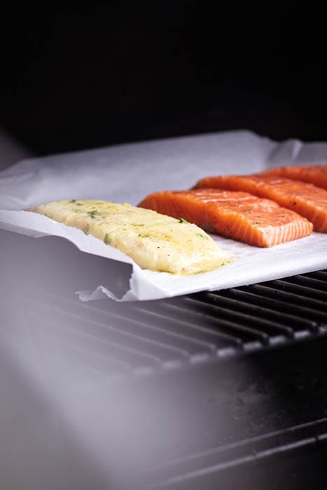 Gerookte zeewolf met honing mosterd lak - BBQ Bastard